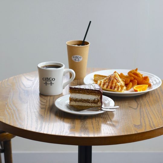 【きょん。毎日カフェ日和】山梨県南都留郡・CISCO COFFEE(シスココーヒー) | USAGI MAGAZINE｜ウサギオンライン公式通販サイト